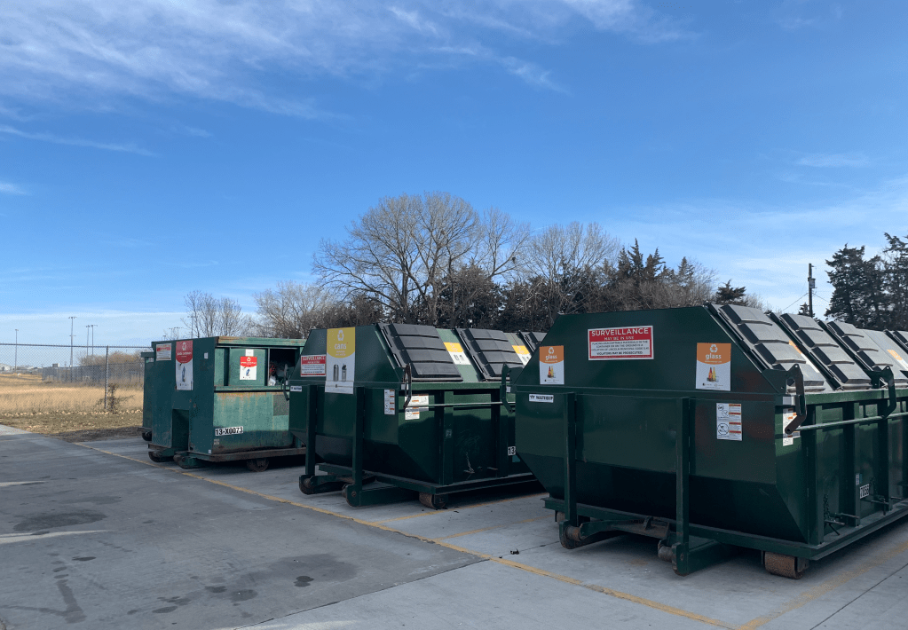 Recycling drop-off – SustainLNK